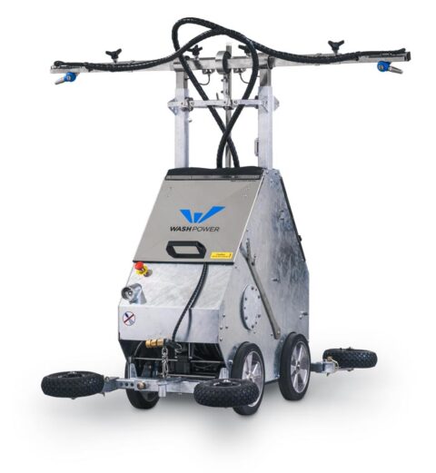Robotic power washing with robotics for the US farmers